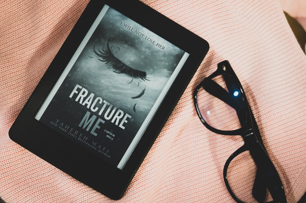 Book Review: Fracture Me – The Girl with The Red Backpack