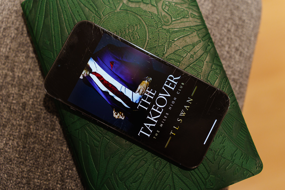 Book Review: The Takeover – The Girl with The Red Backpack