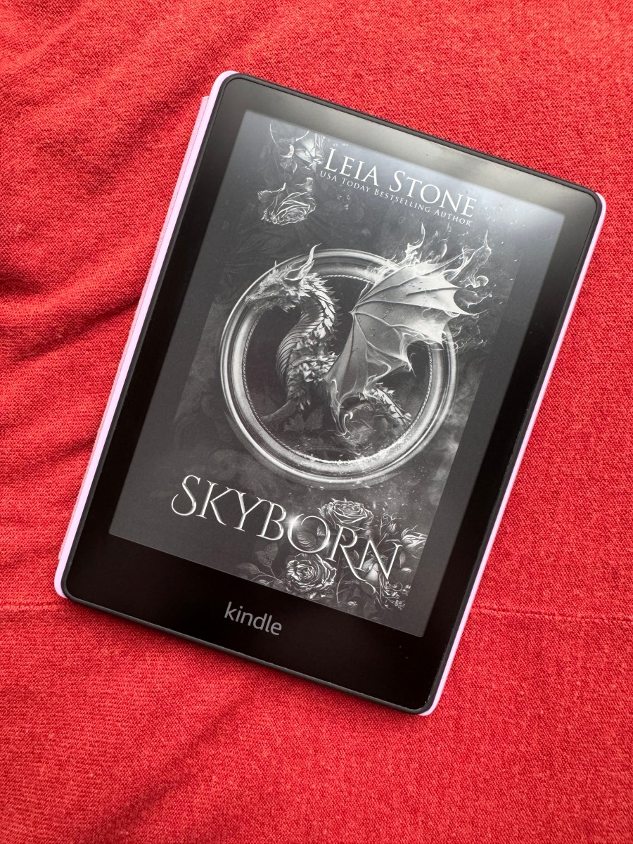 Book Review: Skyborn – The Girl with The Red Backpack
